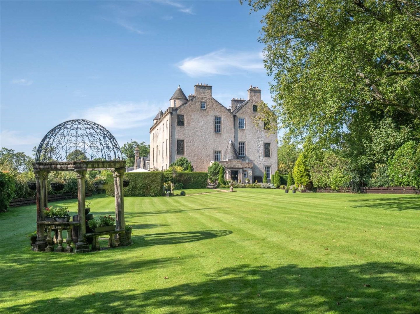 Castles on the Market – For Sale – Scottish Castles Association