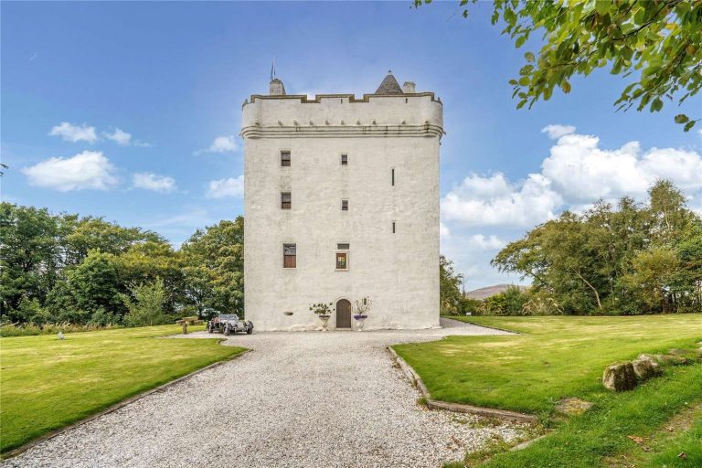 Castles on the Market – For Sale – Scottish Castles Association